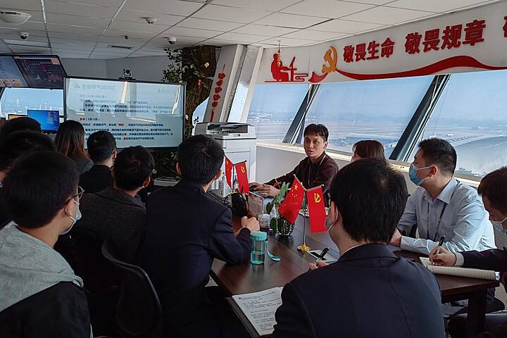 广西空管分局为南宁机场机坪管制部门开展换季培训 中国民用航空网
