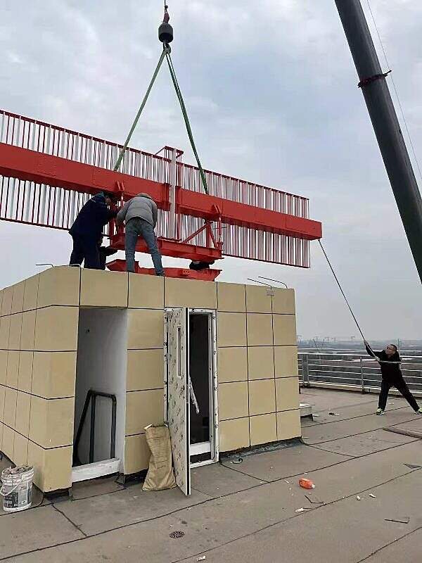 咸阳等七部雷达工程咸阳龙岩二次雷达天线吊装 民用航空网