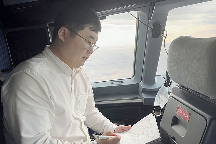 东北空管局测绘公司参加齐齐哈尔机场西跑道实地验证试飞 民用航空网