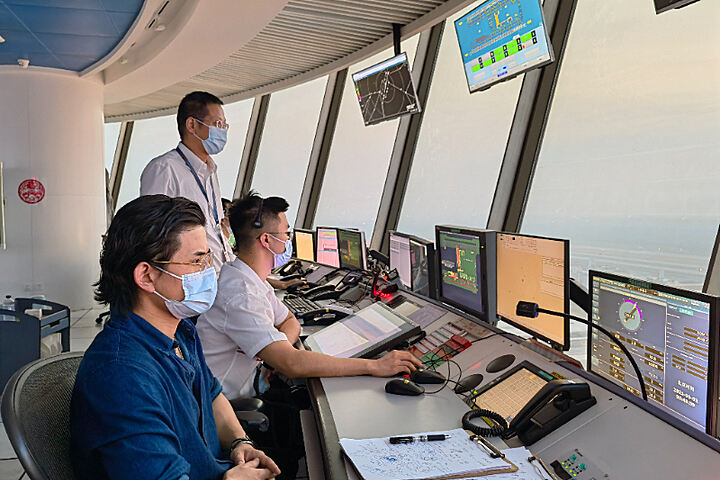 民航湖北空管分局塔台管制室开展应急救援实战演练 民用航空网