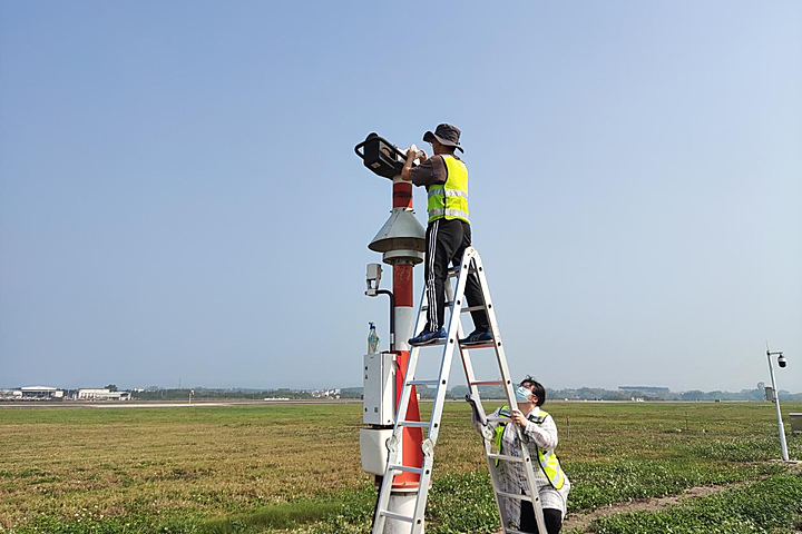广西空管分局气象台完成RVR设备换季维护 - 民用航空网