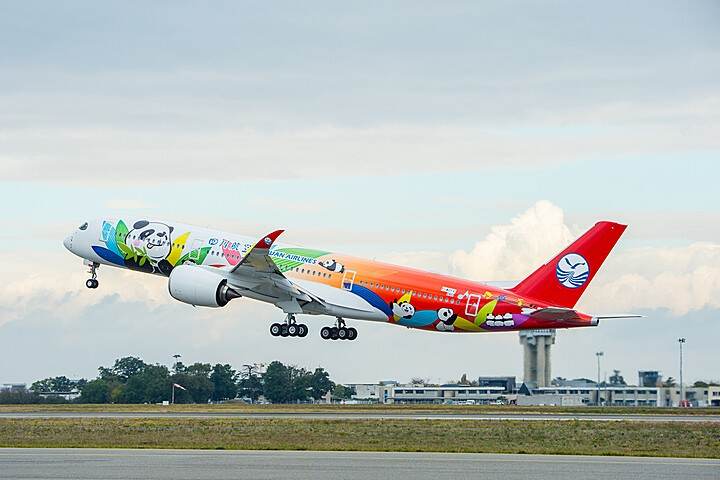 成都直飞美国航线恢复 每周两班 - 民用航空网